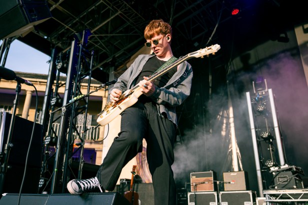 Live Review: James @ The Piece Hall, Halifax – Taped Magazine