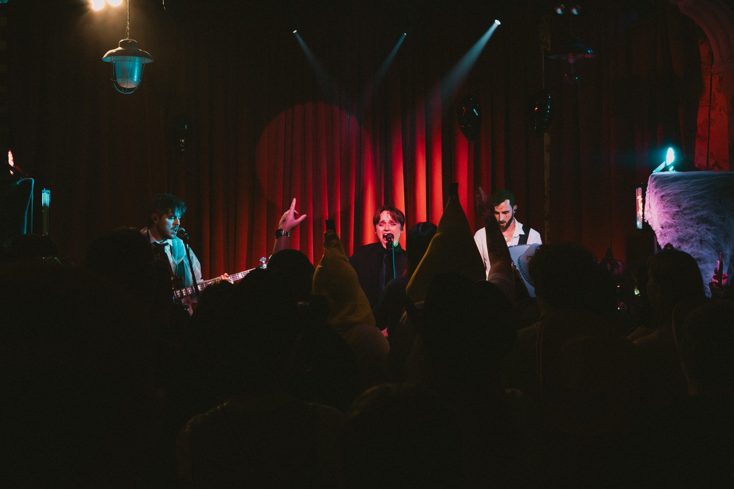 Interview: Sleeping Together – Taped Magazine